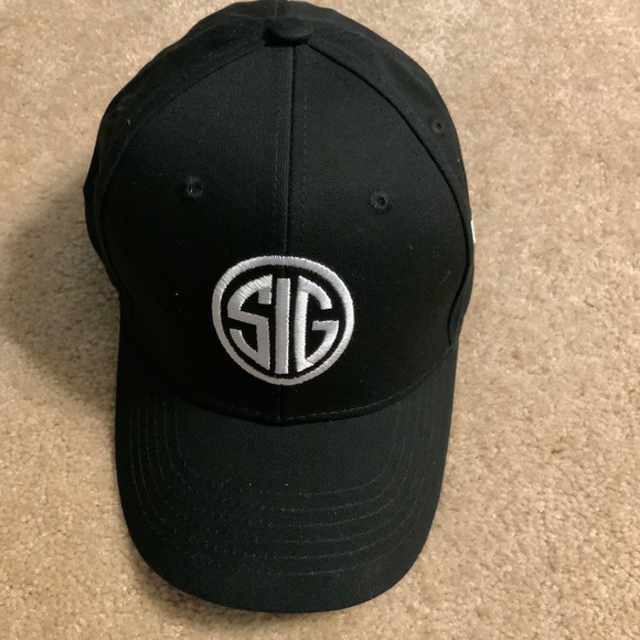 Accessories | Sig Sauer Black Baseball Cap Ball Cap Hat Brand New ...